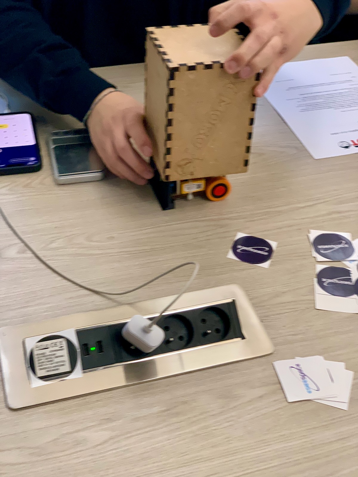 Compétition de Sumobots à l’ESIEE – FABlab Moébius – 77